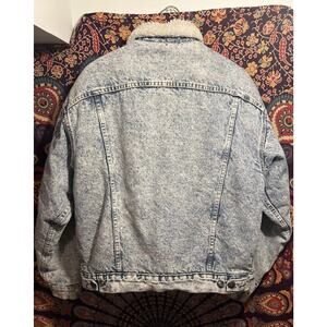 Levi's | Jackets & Coats | Vintage 8s Levis Sherpa Lined Acid Wash Denim Jacket Size Xl Outdoors ...